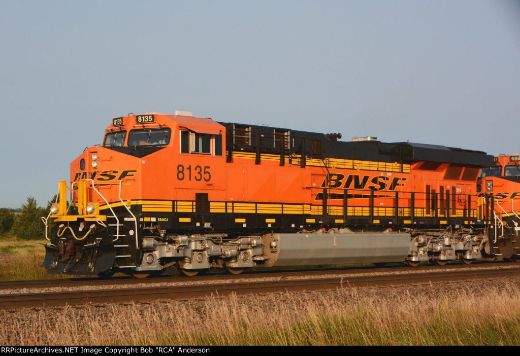 BNSF 8135
